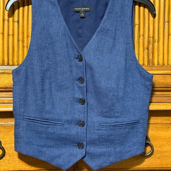 Banana Republic | Tops | Banana Republic Vest | Poshmark